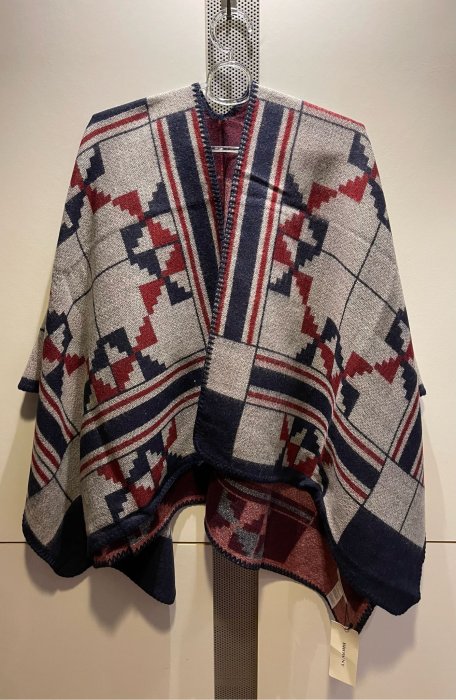 [保暖]++特價++新品入荷日本購入 這顏色也太美了八~波希米亞風紅藍色幾何圖案毛線滾邊長版披肩罩衫(紅藍) | Yahoo奇摩拍賣