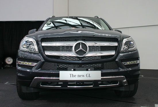 M-Benz New GL350 BlueTEC 425萬起正式發表 - Yahoo奇摩汽車機車