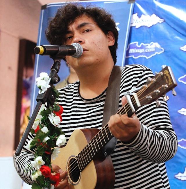 Ed Maverick estrena "Nos queda mucho dolor por recorrer"