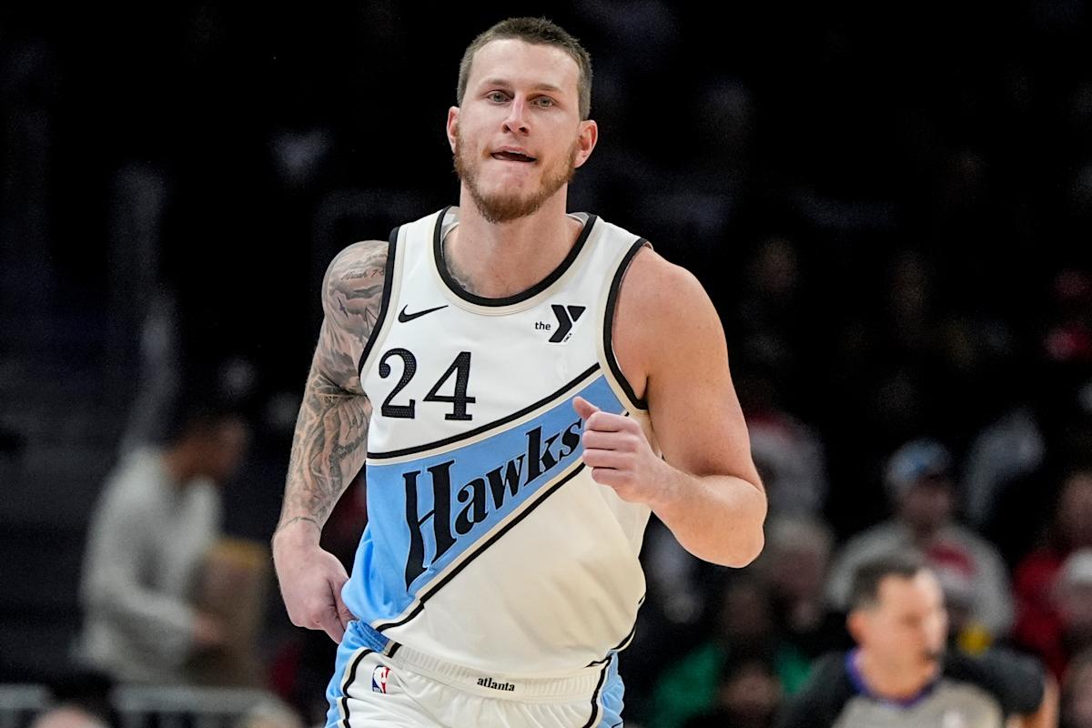 Mathews and Young lead the Hawks past the Timberwolves 117-104