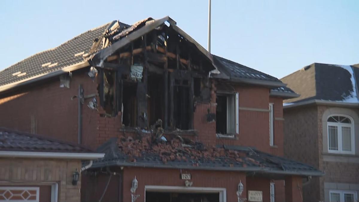 One person in critical condition after fire at Etobicoke home