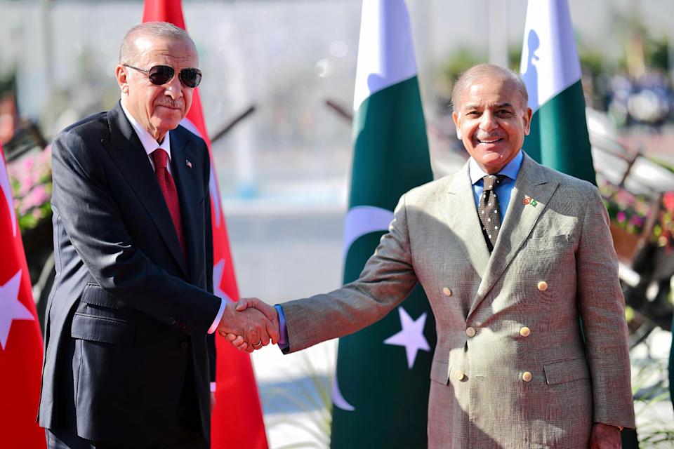 Turkey's Erdogan lashes out at Israel on a visit to Pakistan and ...