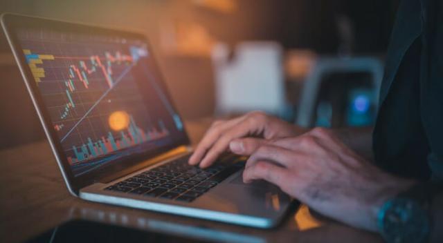 Investors, Here's How To Use the Buffet Indicator to Value Stocks