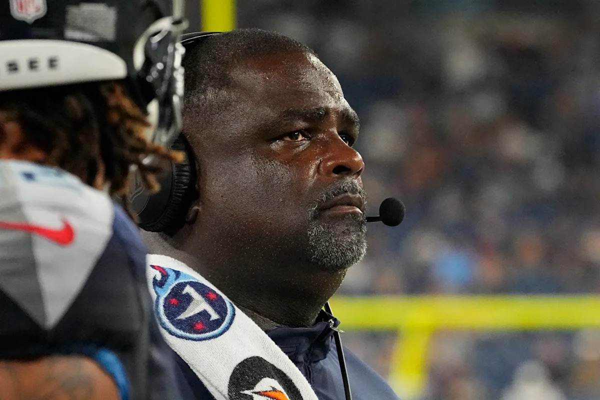 Patriots defensive coordinator Terrell Williams diagnosed with prostate cancer - Yahoo Sports