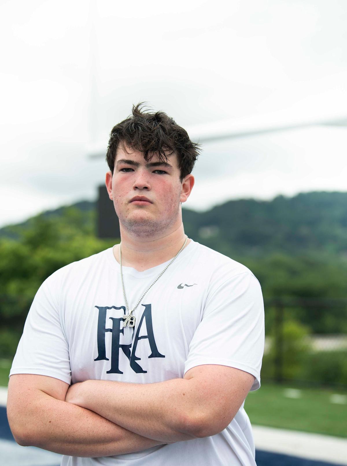 3-star 2023 offensive tackle Joe Crocker decommits from Mississippi ...
