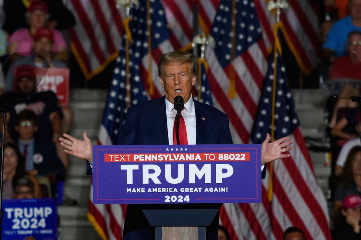 Trump Calls Biden ‘Dumb Son of a Bitch’ at Pennsylvania Rally