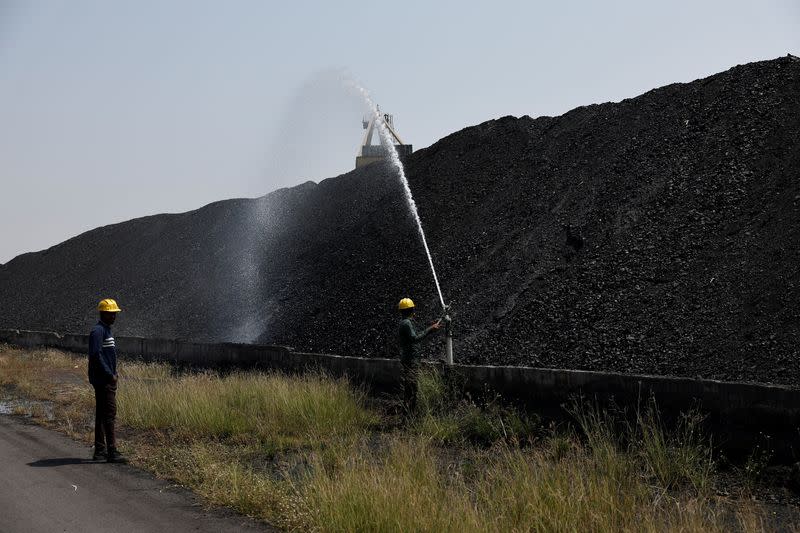 India's $80 billion coal-power boom is running short of water