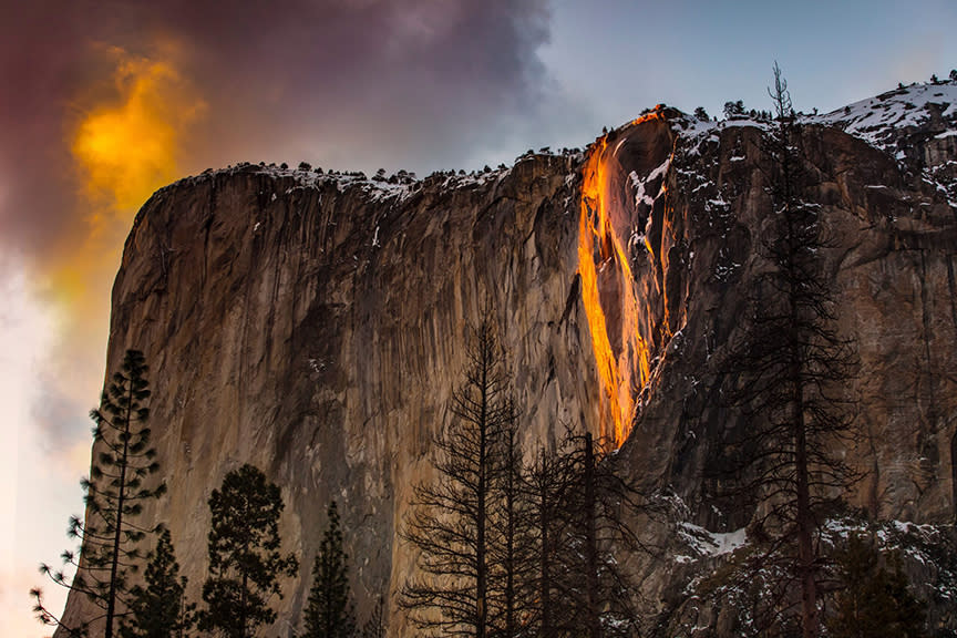 Yosemite Climbers Hang U.S. Flag Upside-Down on El Capitan in Protest