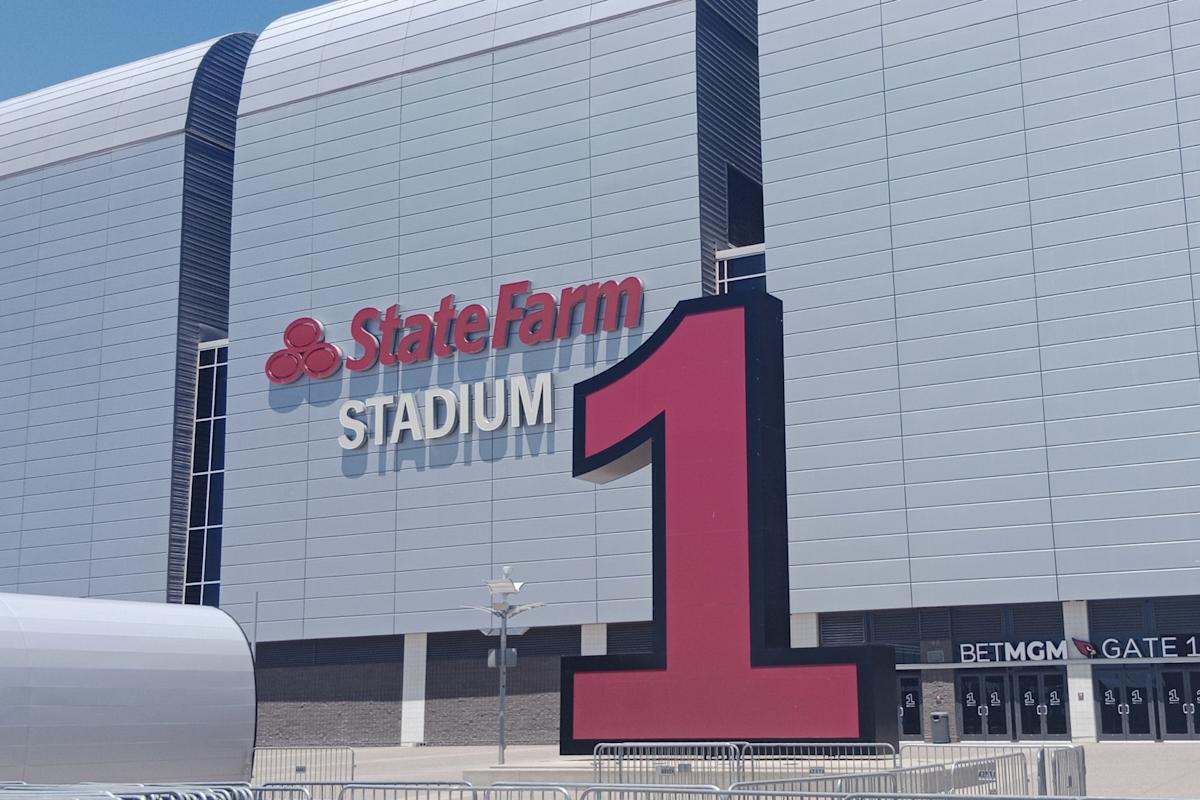 Ocho años después, la Tri vuelve al State Farm