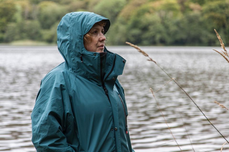 Red Alter Evo changing robe review: a high-spec option that winter ...