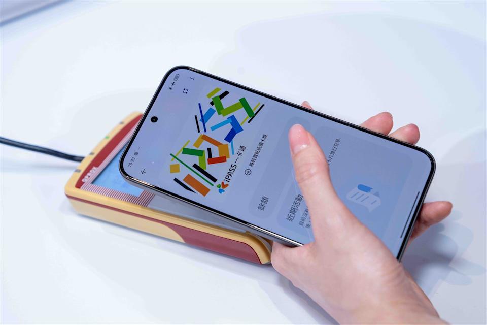 徠卡 5x 潛望長焦 小米15T雙機登台、強大功能兩張圖就看懂