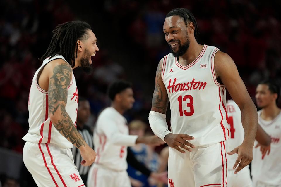 Emanuel Sharp scores 18 to lead No. 14 Houston over BYU 86-55 - Yahoo ...