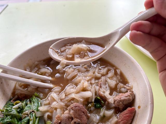 Omar’s Thai Beef Noodles & Rice: Scrumptious beef noodles with 4-hour ...