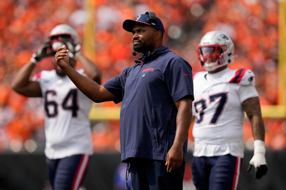 Patriots win Jerod Mayo's debut as coach, beating mistake-prone Bengals ...