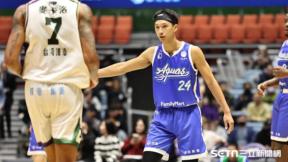 TPBL／蘇文儒戴髮帶就刷生涯新高 高錦瑋贈禮變苦主！喊：以後不送了