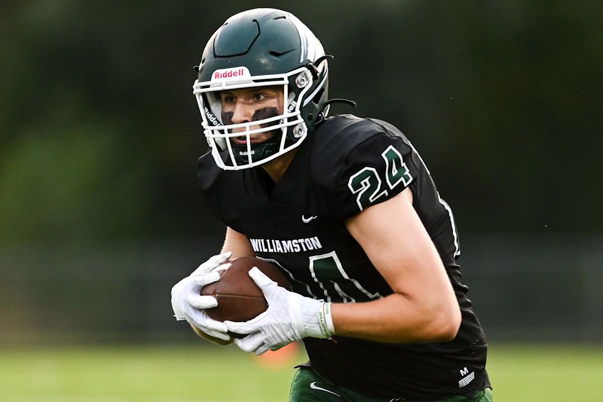 See where 14 Greater Lansing football teams appear in latest Associated ...