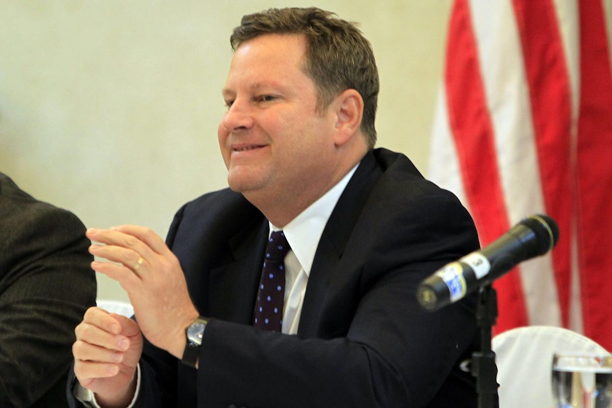 El diplomático Mike Hammer, nuevo jefe de Misión de la Embajada de EE ...