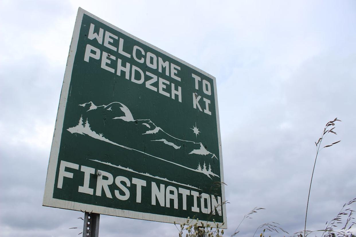 Mackenzie highway route 'should be our call', says Pedzéh Kı̨ First Nation