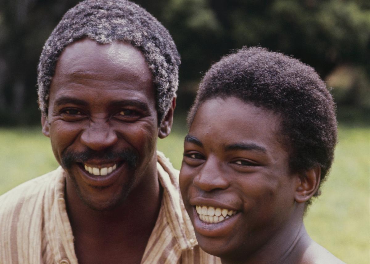 ‘Roots’ Co-Star LeVar Burton & ‘An Officer And A Gentleman’ Director ...