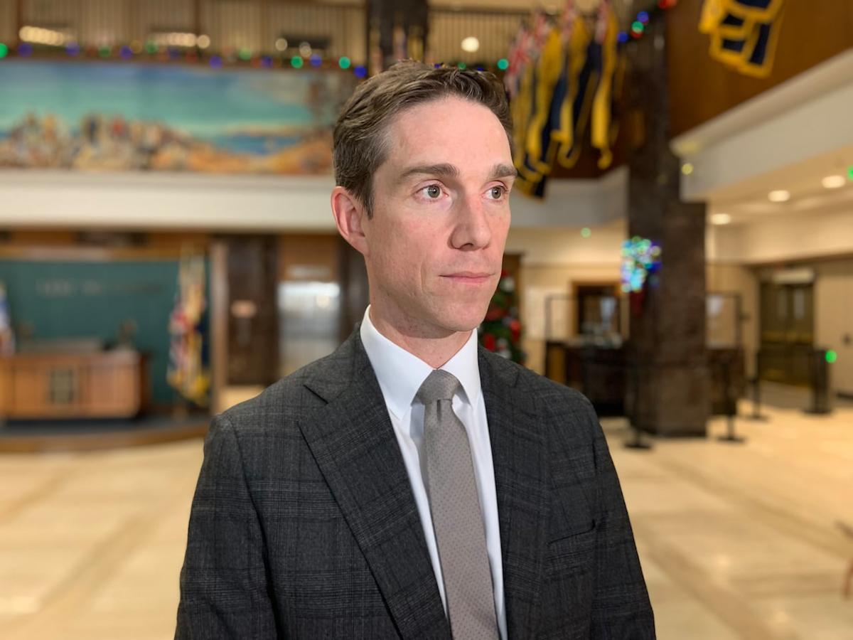 Retired prosecutor says Hogan 'not fit for the job' after comments on ...