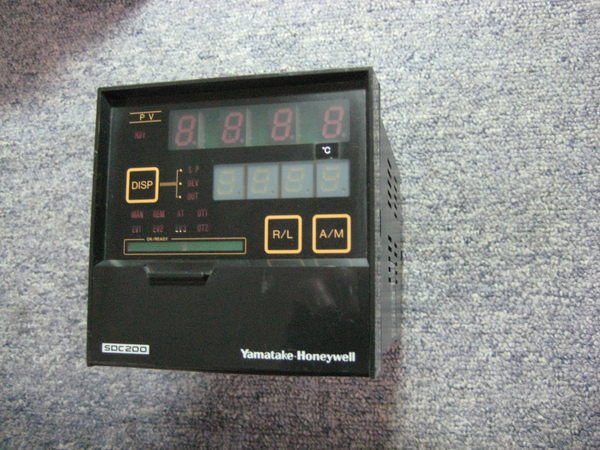 (PLCMARKET)_ SDC200 SDC40 SDC40A /OMRON E5AD-RR3P 溫度控制器 | Yahoo奇摩拍賣