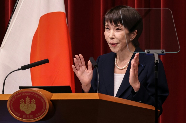 Japan PM calls snap election on Feb 8 to seek stronger mandate - Yahoo ...