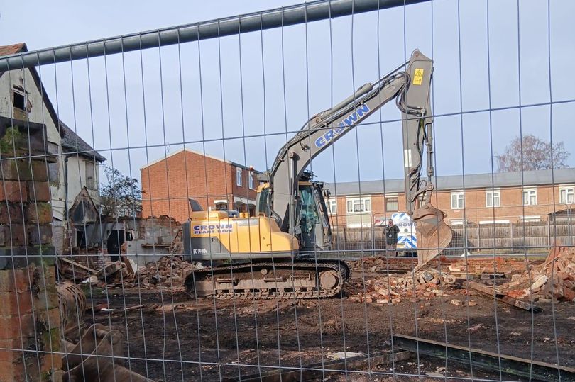 New images reveal demolition latest at old Nuneaton town centre pub ...