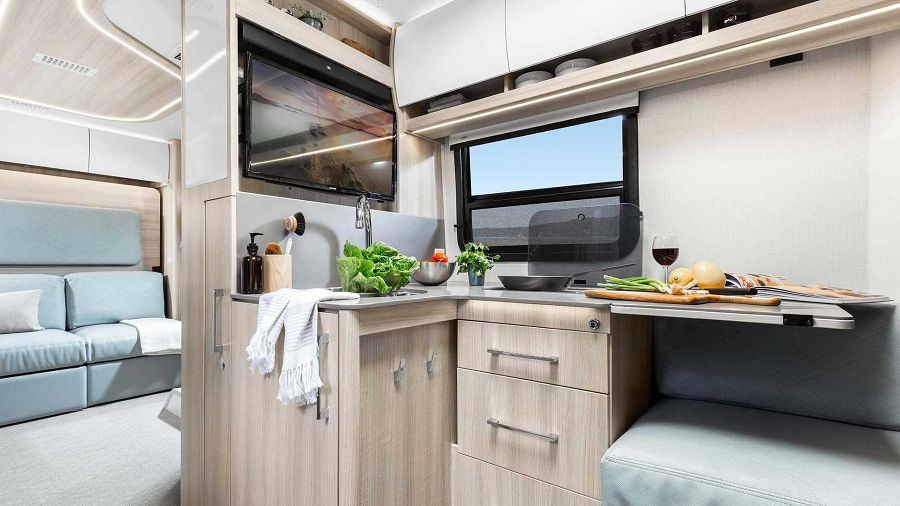 集奢華和新銳科技於一身的露營車─Unity Rear Lounge Concept - Yahoo奇摩汽車機車