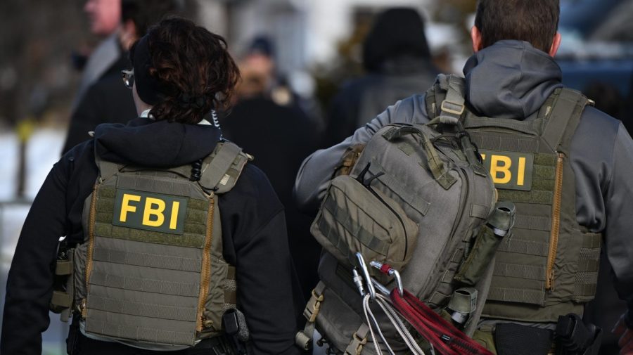 Former FBI supervisor: Fatal ICE shooting in Minneapolis likely avoidable