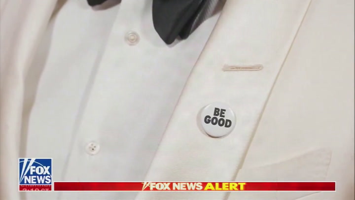 Trump Goon Triggered by Anti-ICE Stars on Golden Globes Red Carpet