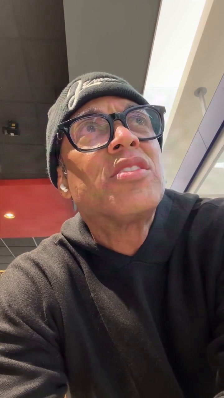 Don Lemon Bites Back at MAGA After Anti-ICE Confrontation - Yahoo News ...