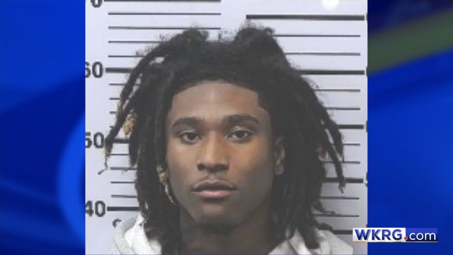 Suspect arrested after Murphy High shooting that injured teen