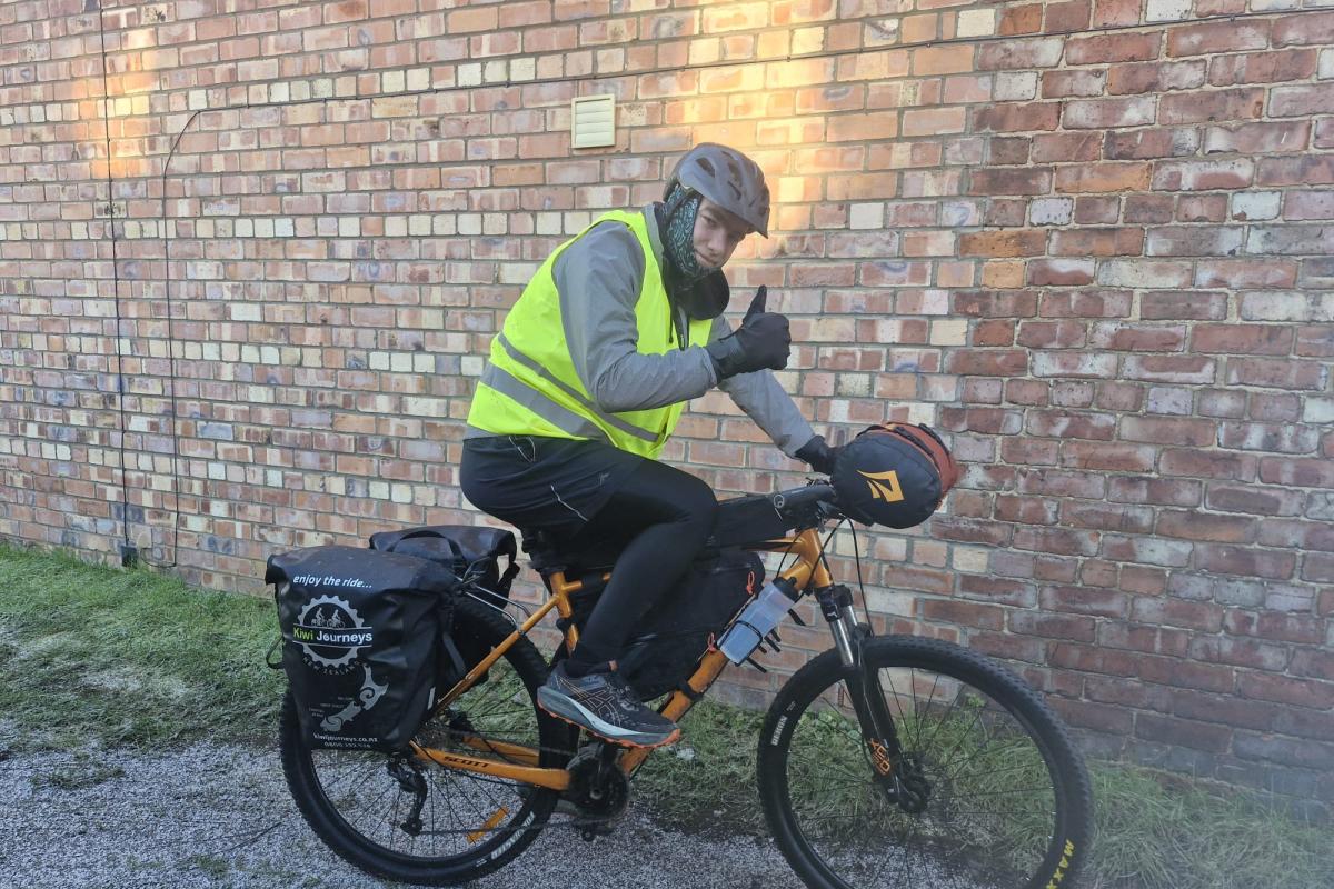 York to New Zealand by bike? Meet 18-year-old embarking on 27,000km challenge - Yahoo News UK