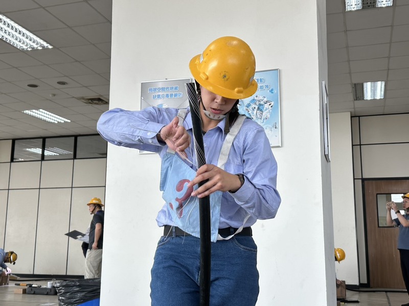 「台電寶寶」莊孟潔參與台電技能競賽 (圖)