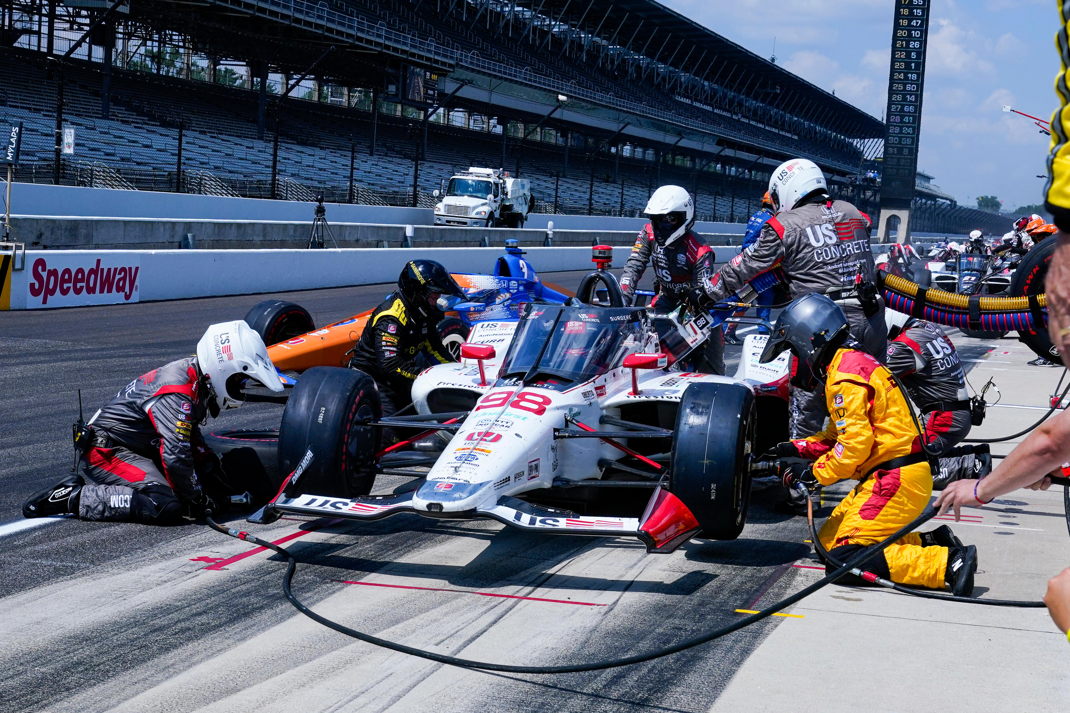 Andretti's stellar buildup to Indy 500 goes poof on race day