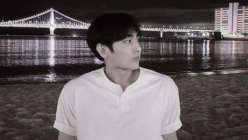 抱李智漢梨泰院遺物痛哭！母淚做CPR也喚不醒兒 開罵警察無視舉報 - Yahoo汽車機車