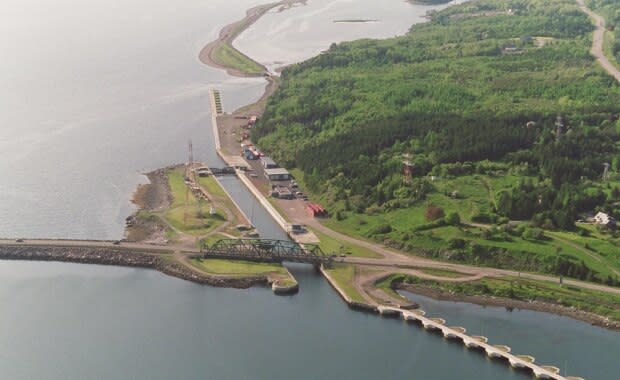 Port Hawkesbury mayor urging Cape Breton gateways strategy