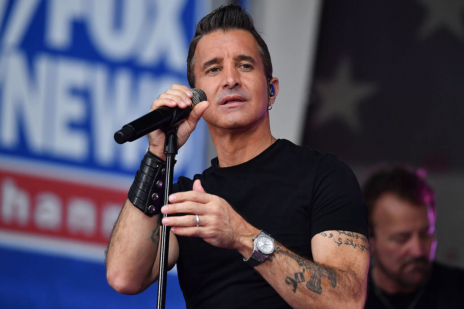 Creed Frontman Scott Stapp Celebrates His Sobriety with Empowering New ...