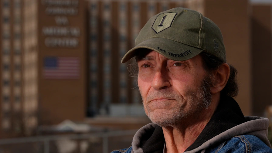 2 US Navy pilots shot down over Red Sea in apparent 'friendly fire ...