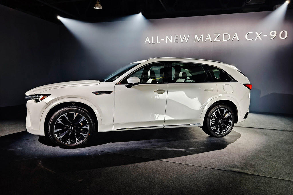 Mazda旗艦新作CX-90在台開賣！「七人座、六人座」同步導入179萬起 - Yahoo奇摩汽車機車