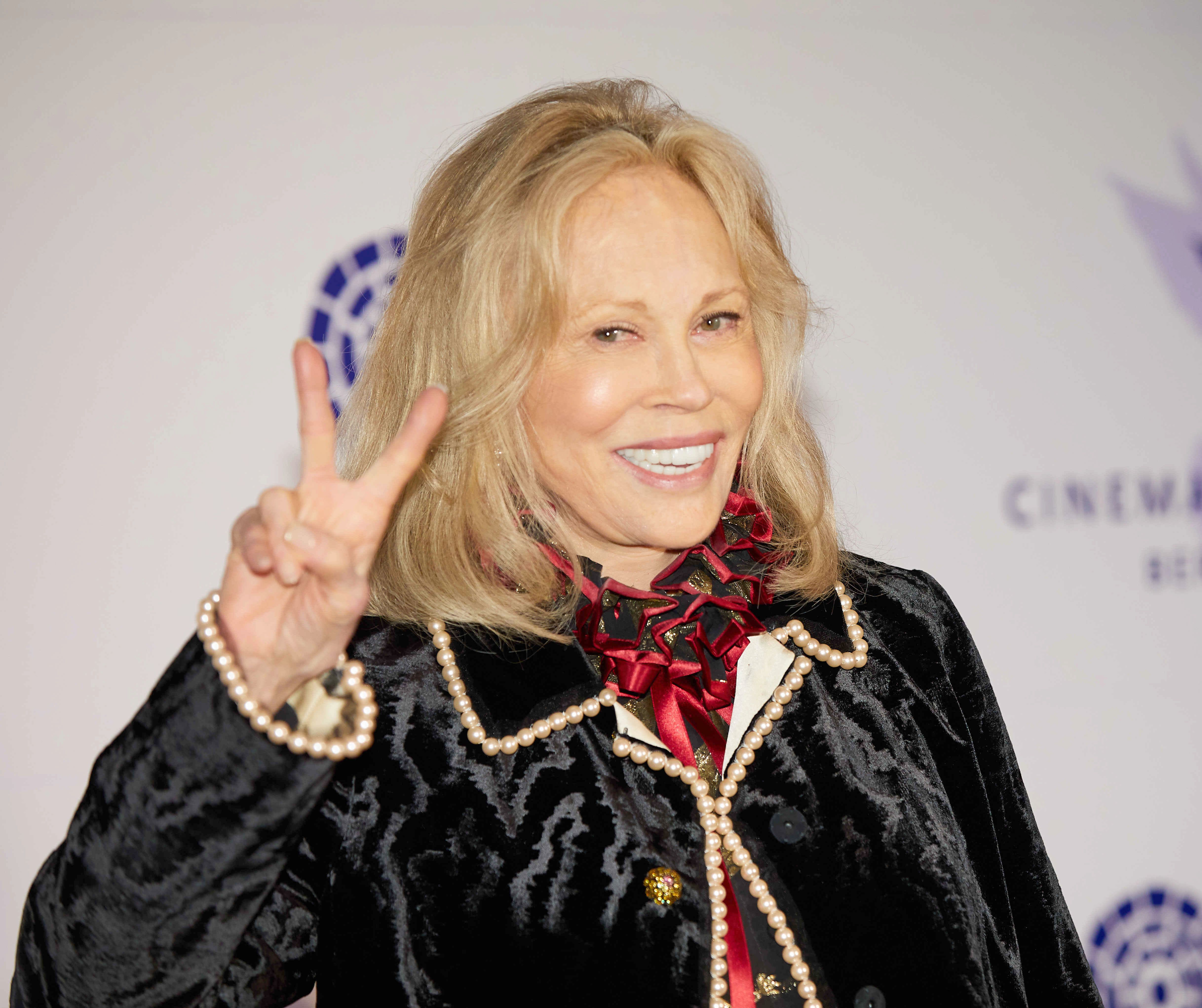 Legendary Hollywood Diva Faye Dunaway Being Sued for Calling Assistant ...