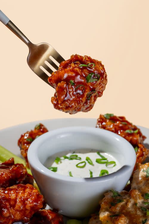 聖誕年末肉肉派對吃起來！身分證對中3個8免費爽吃無骨雞翅派對 - Yahoo奇摩汽車機車