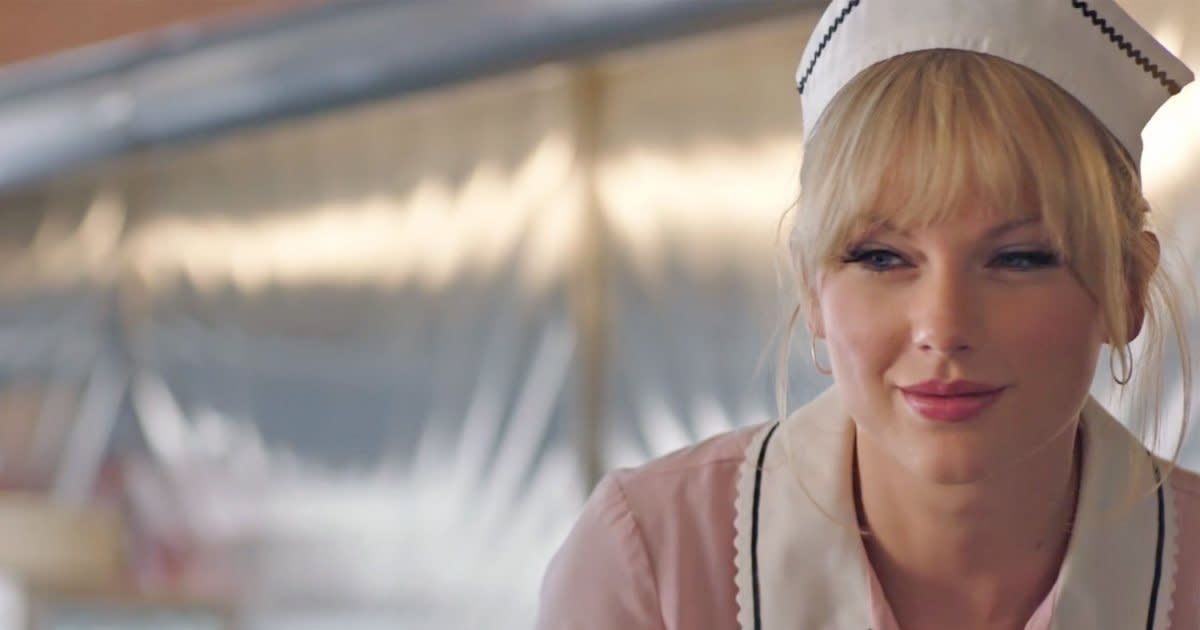 Watch Taylor Swift Hilariously Moonlight — and Fail — as a Bartender ...