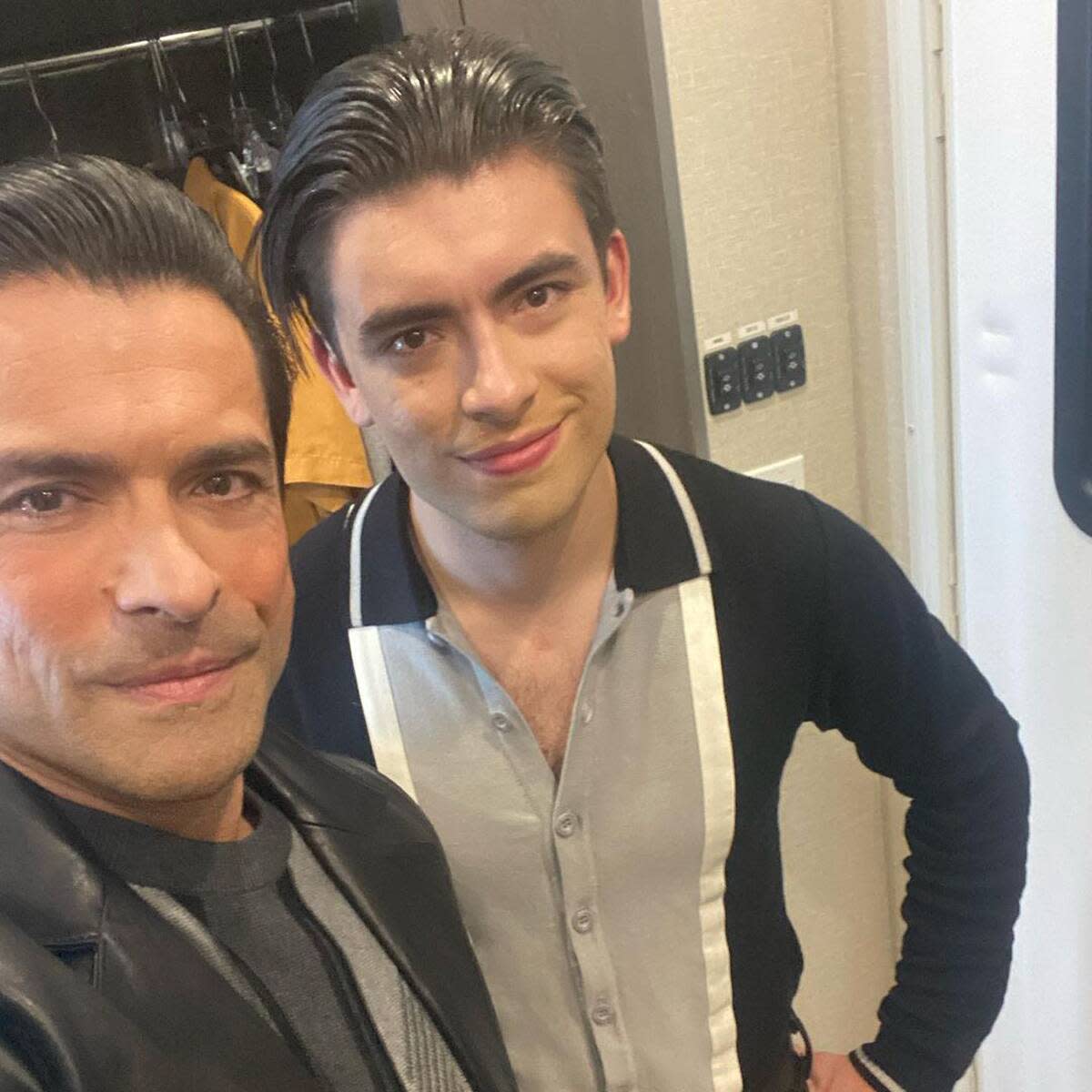 Kelly Ripa and Mark Consuelos' Son Michael Looks Just Like Dad on ...