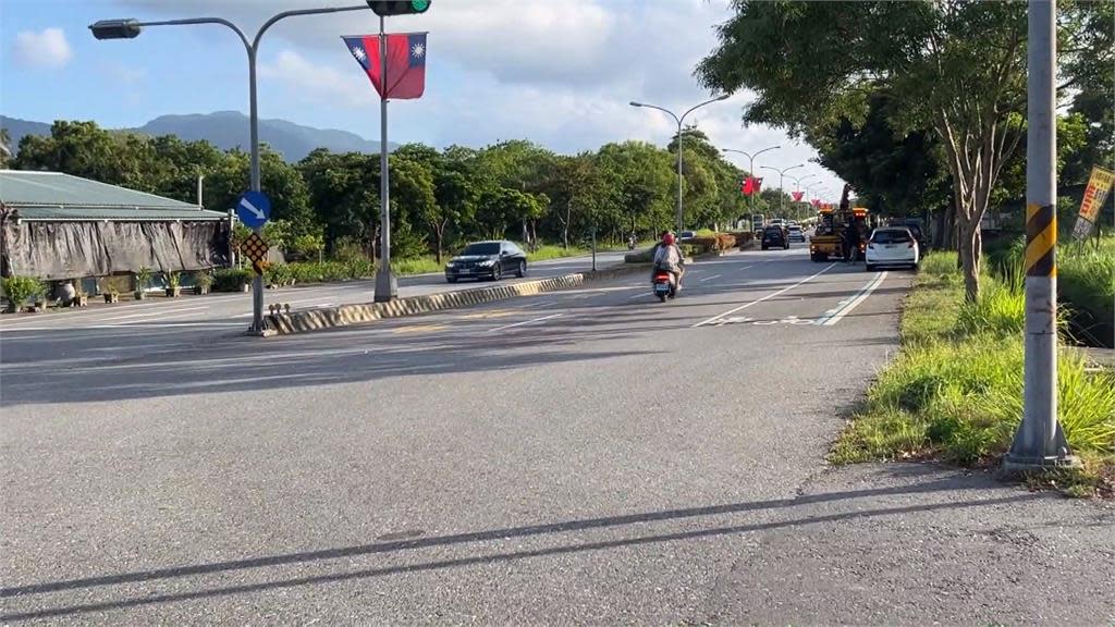 車速過快？ 閃避不及撞轉彎機車 騎士當場OHCA - Yahoo奇摩汽車機車