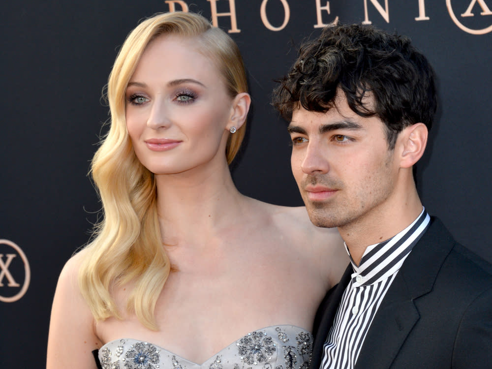 Jonas Brothers: Heißer Balztanz für ihre Ehefrauen