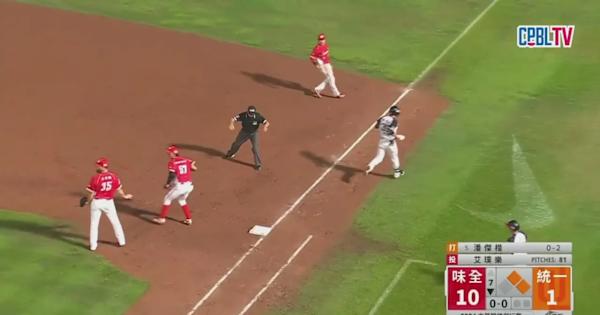 04/24 味全 VS 統一 七局下，統一單局三支安打，再添1分