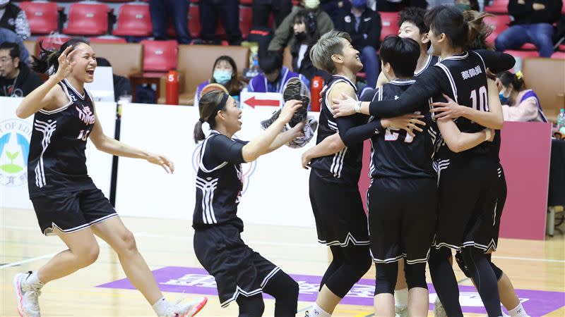 台元險勝國泰登WSBL龍頭 電信擊退台電居第3 - Yahoo汽車機車