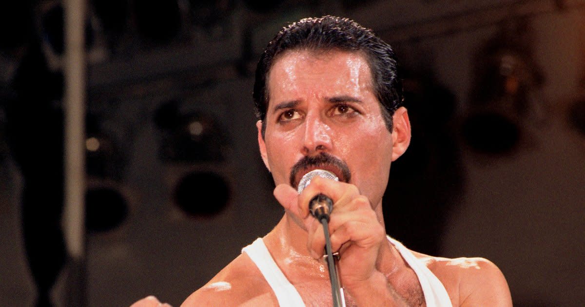 Queen's 'Bohemian Rhapsody' Music Video Hits Milestone 1 Billion ...