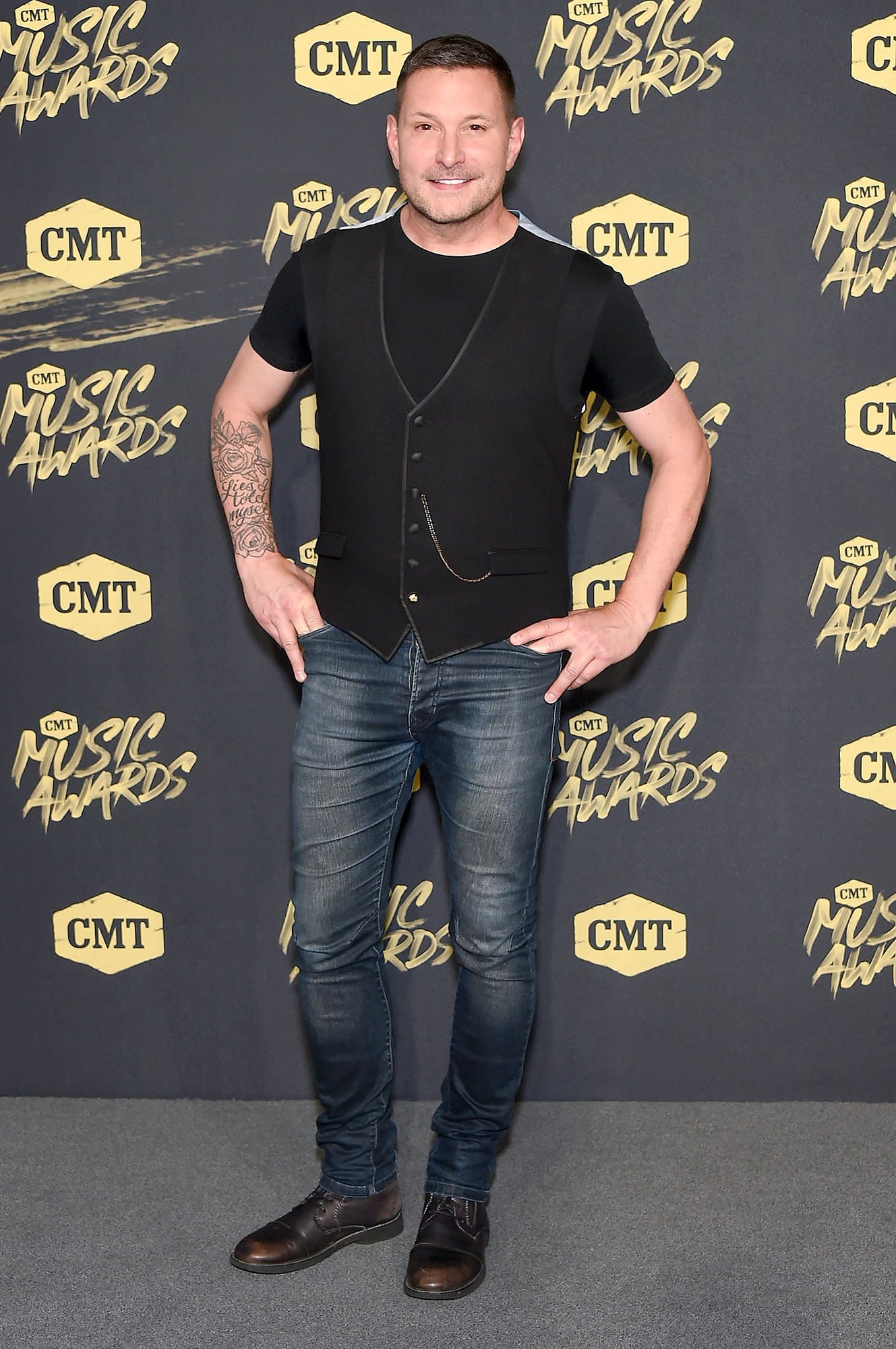 Ty Herndon Releases New Version of His 1995 Breakthrough Country Hit ...